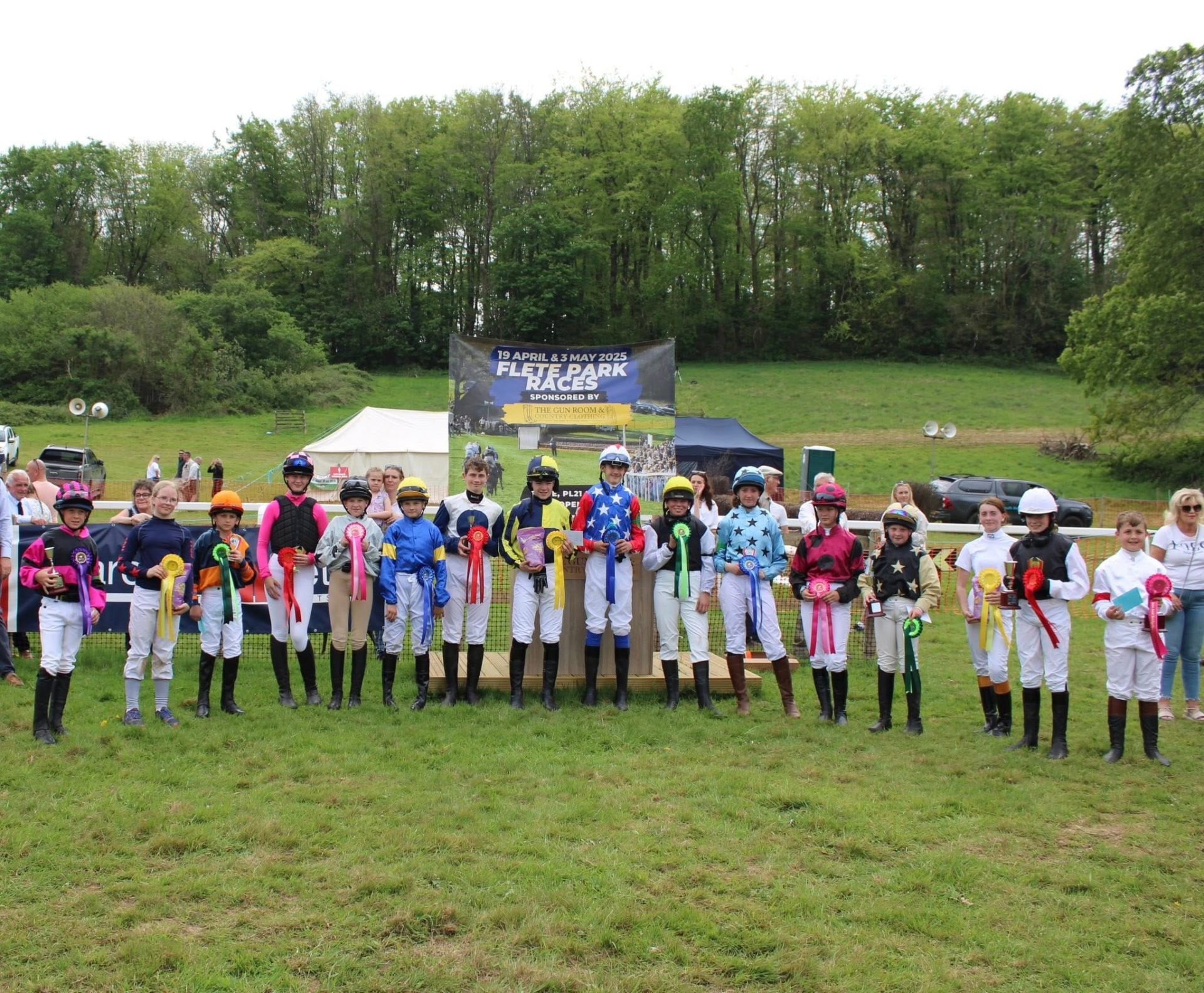 Pony Racing - GB Pointing
